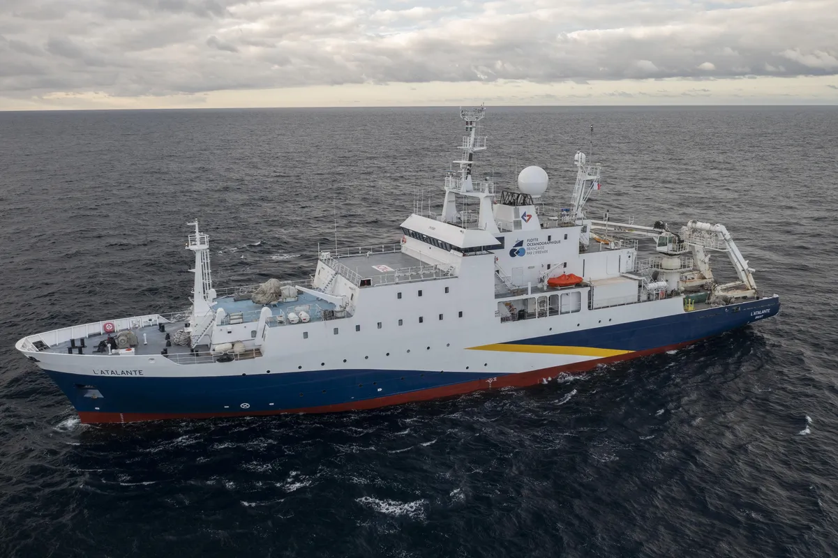 La flotte océanographique française trace son sillage sur les mers du ...