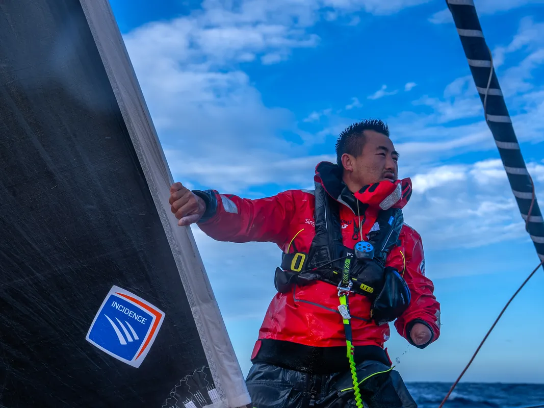 Jingkun Xu : "Every time we go to sea it is a life lesson." | Vendée Globe